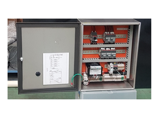 Lintern Industrial + Severe Duty Air Conditioners - Davis + Spence